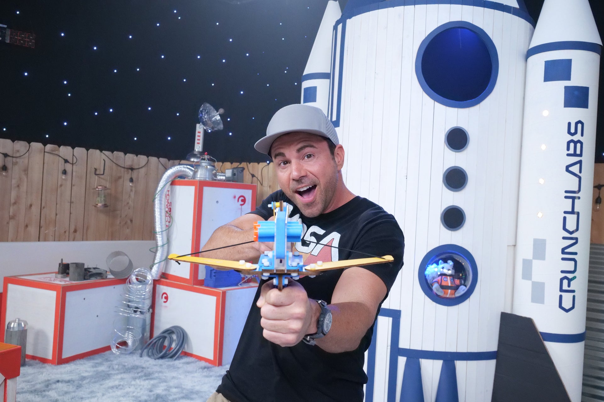12 Weeks of Summer Camp for Kids with Mark Rober at Camp CrunchLabs!